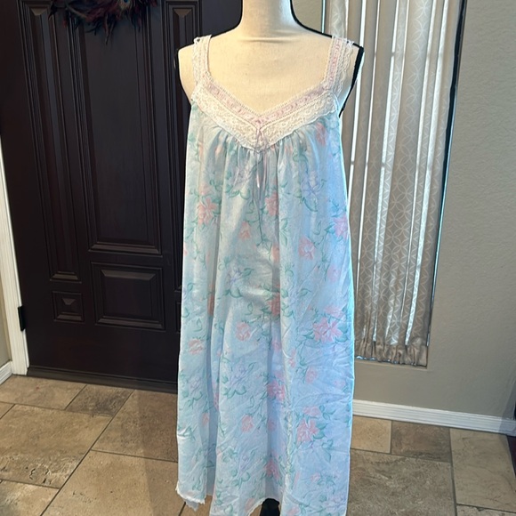 lorraine | Intimates & Sleepwear | Vintage House Dress Mumu Style Dress ...